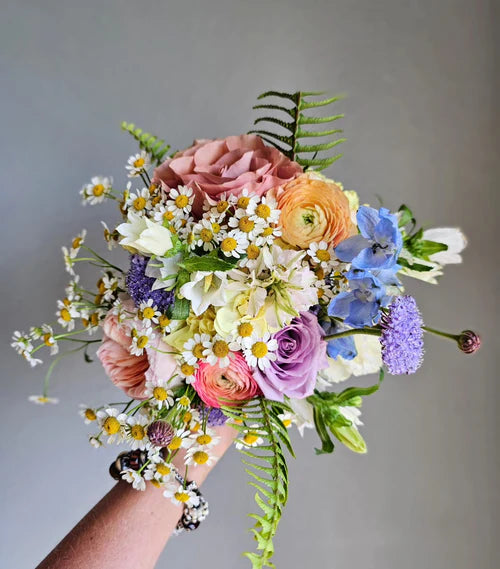 Lewis Wedding – Mini Blooms by Emil